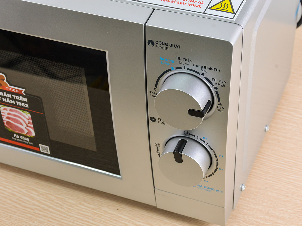 Lò vi sóng Sharp R-207VN-SL (20 lít) - META.vn