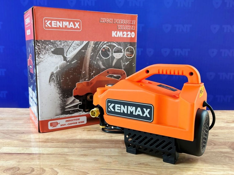 Máy xịt rửa xe cao cấp Kenmax KM220 - META.vn
