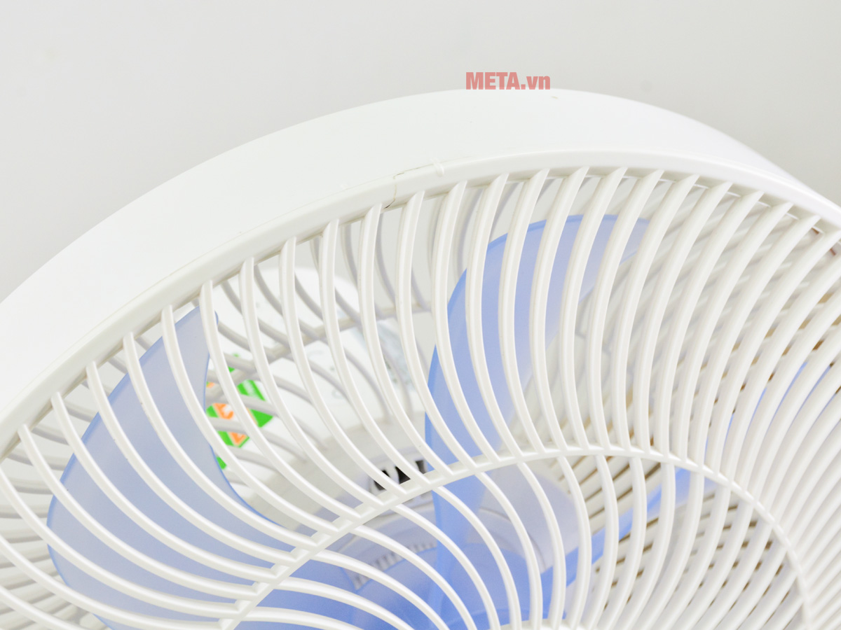 Quạt tích điện Rapido RBF-30 - META.vn