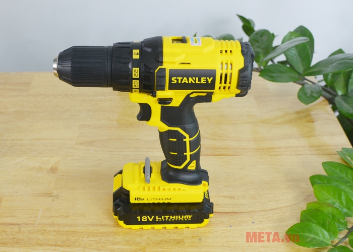 Máy khoan pin Stanley SCD 20C2 12mm - 18V - META.vn