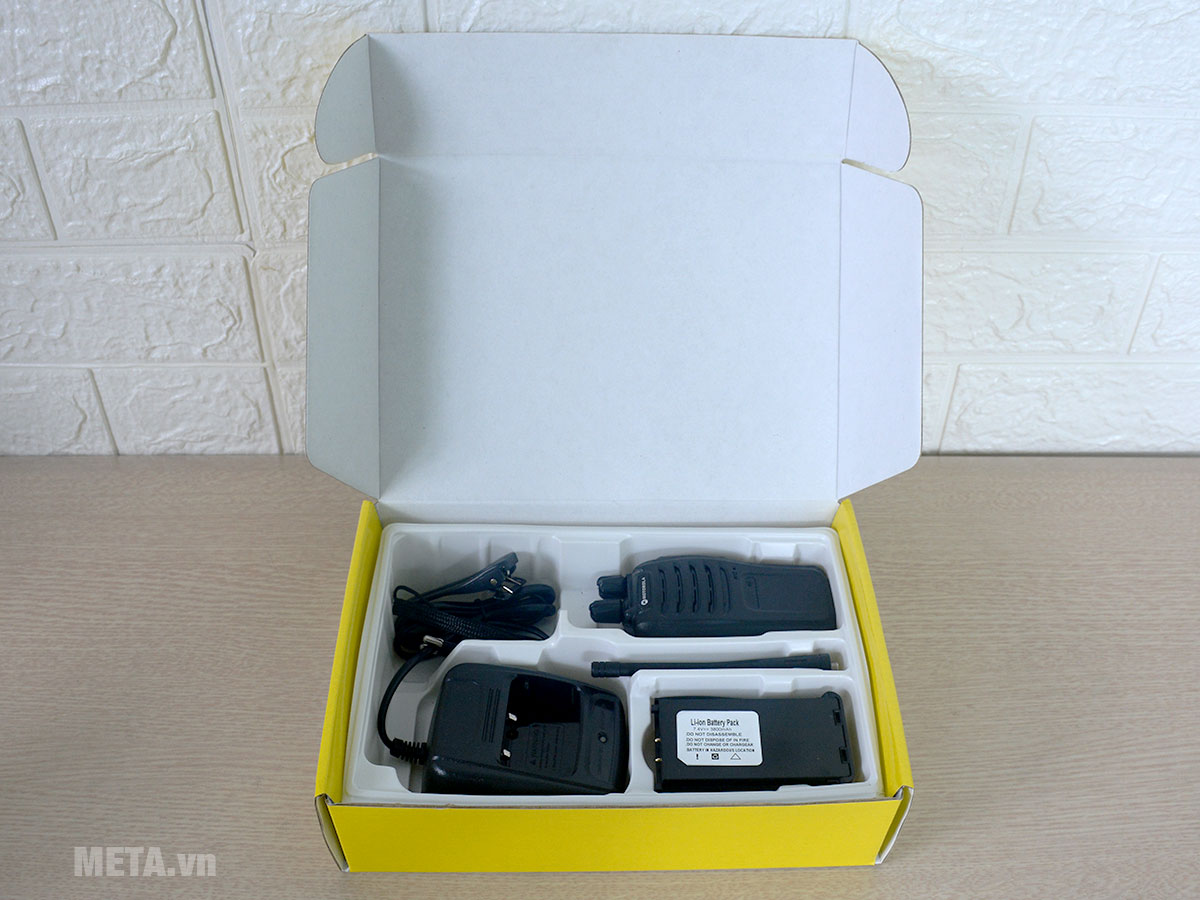 Máy bộ đàm Motorola GP 998 - META.vn