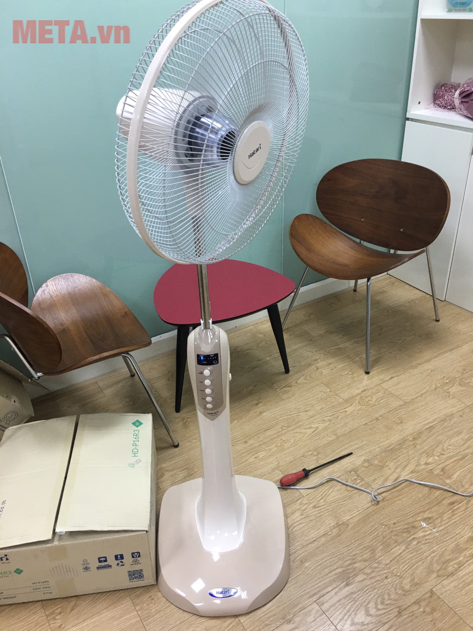 Quạt đứng Hatari HD-P16R3 - META.vn