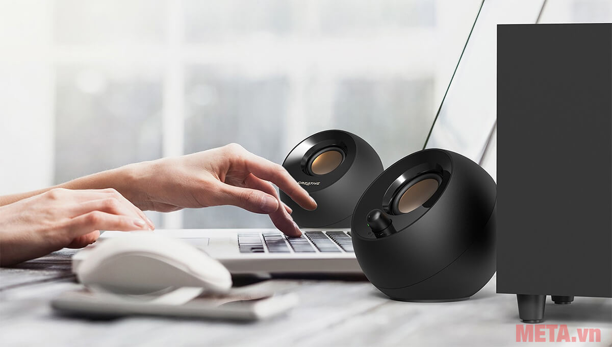 Loa Creative Pebble 2.0 - META.vn