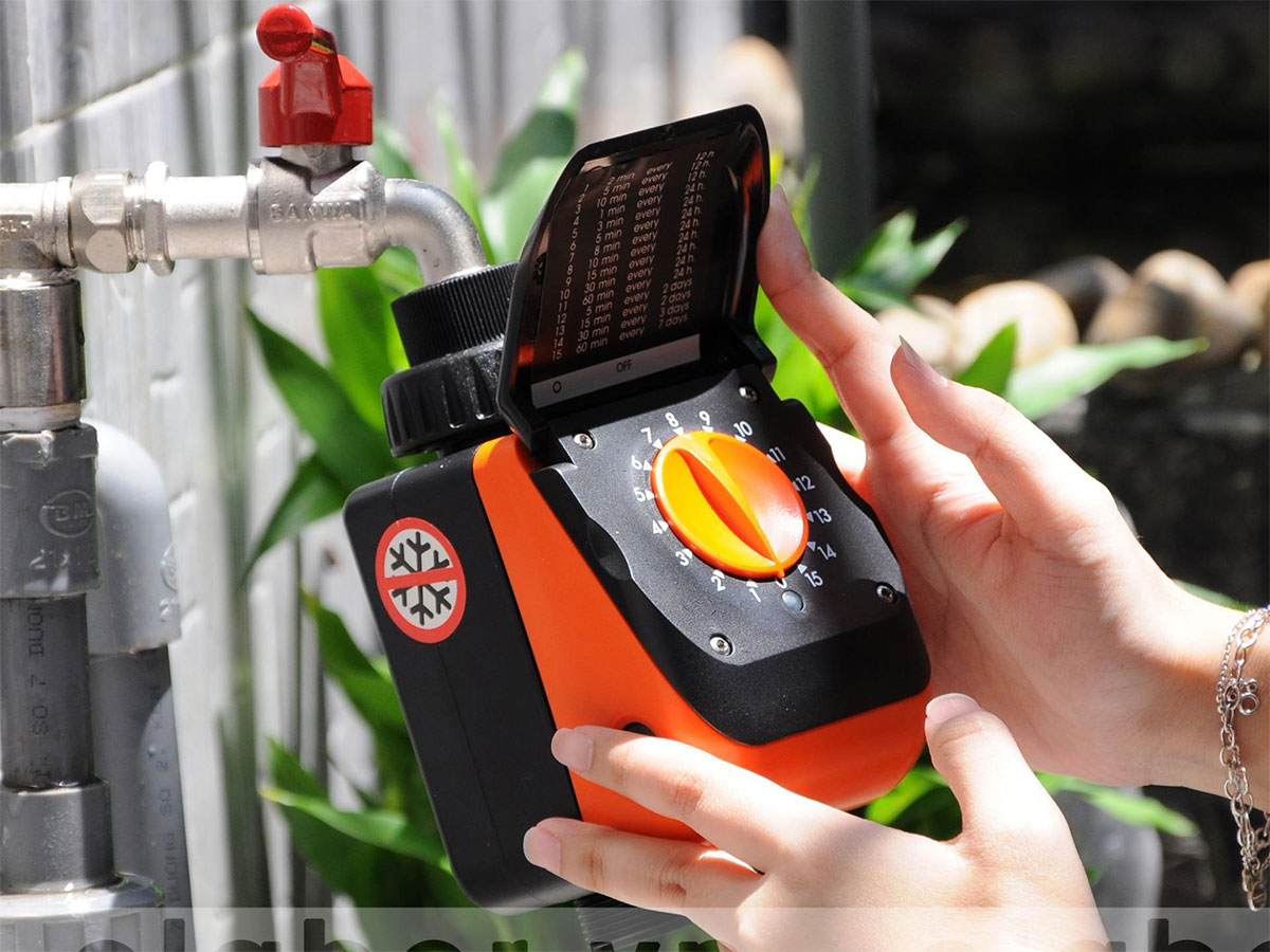 Bộ hẹn giờ tưới cây tự động Aquauno Logica Plus Timer-Claber 8419 - META.vn