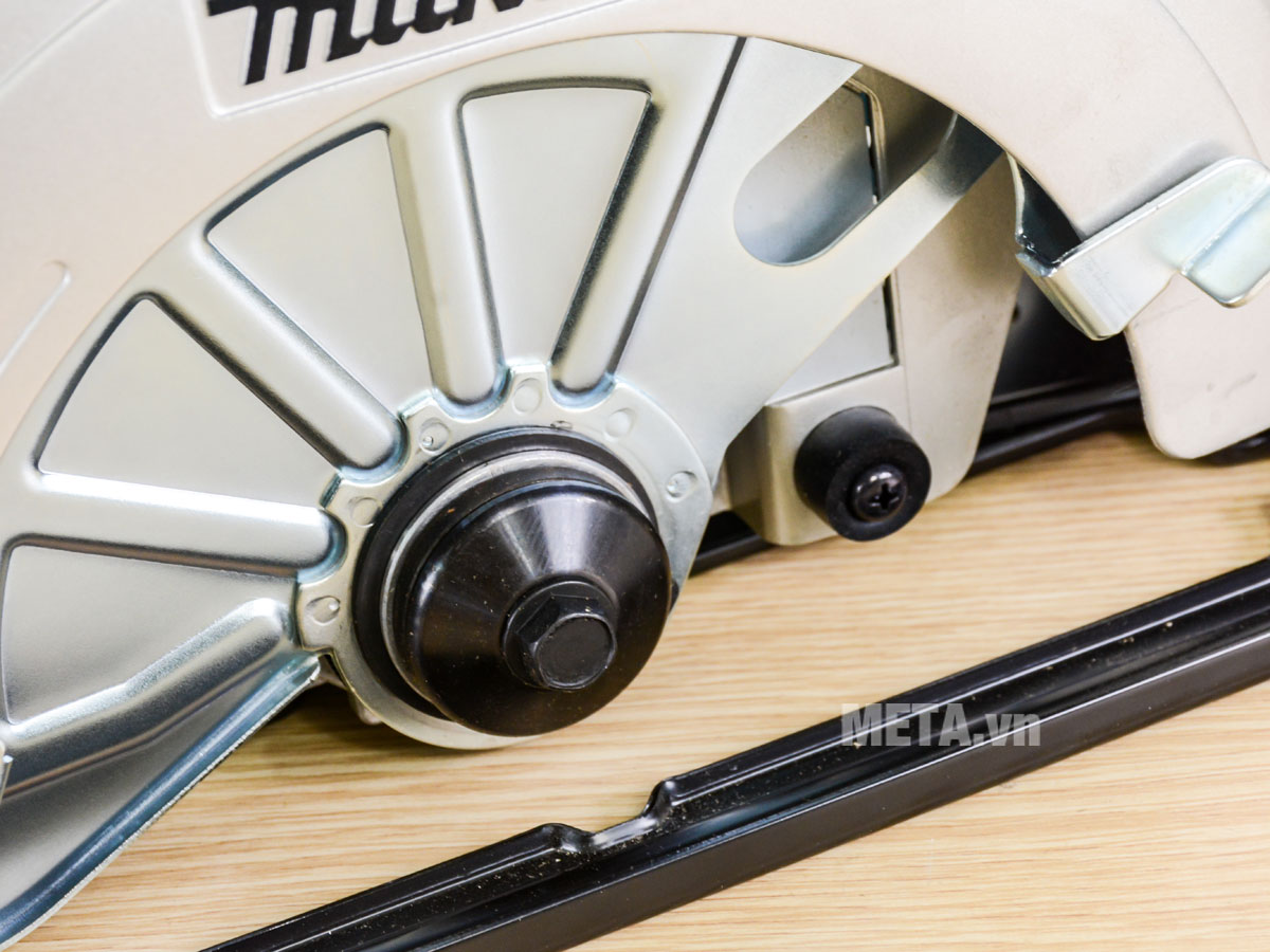 Máy cưa đĩa Makita N5900B - META.vn