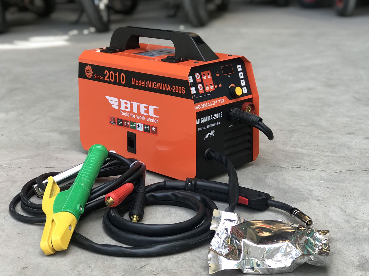 Máy hàn Mig Btec MIG/MMA 200S (dùng khí và không dùng khí) - META.vn