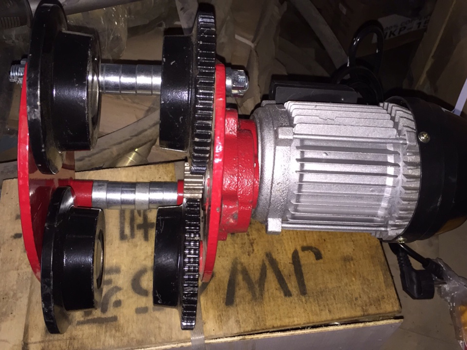 Con chạy điện 1000kg Kenbo TD1 220V (dùng cho tời điện) - META.vn