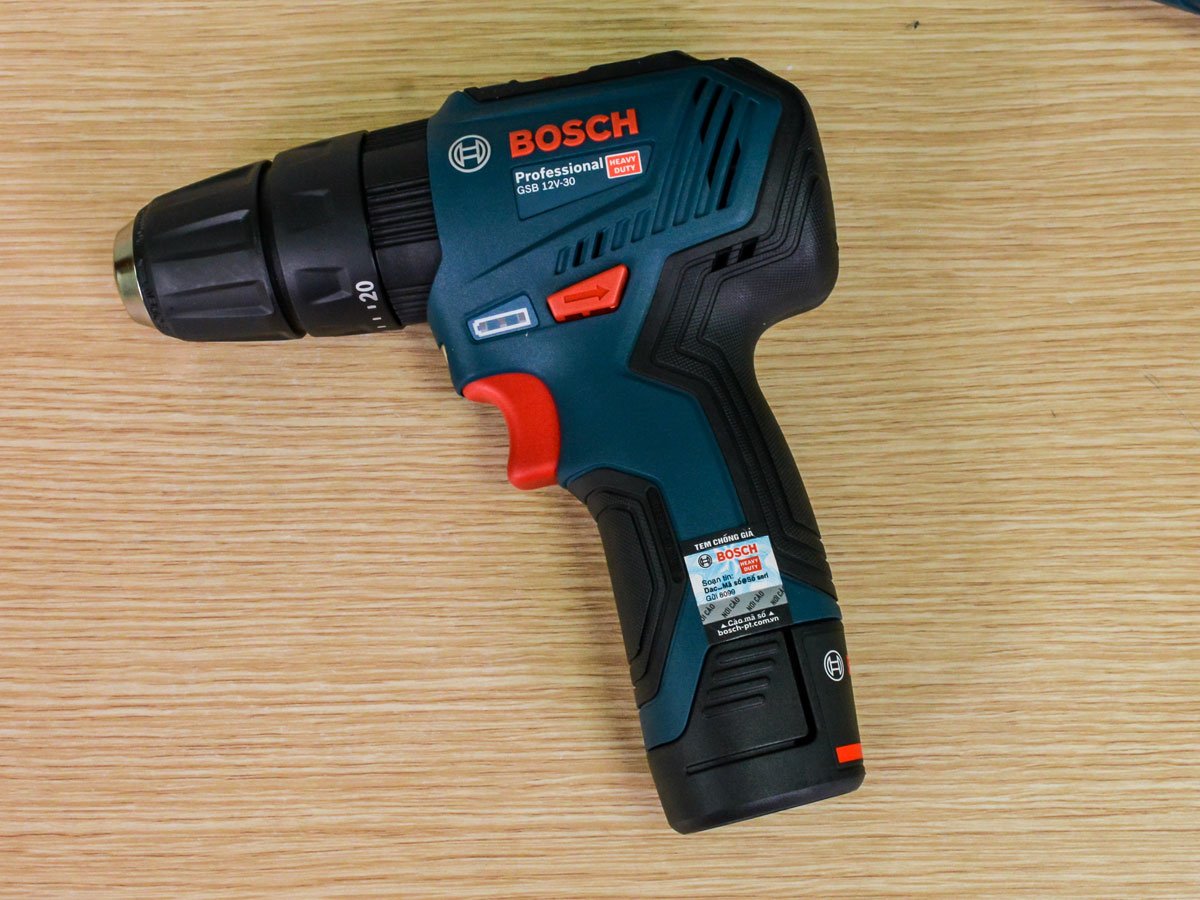 Máy khoan pin Bosch GSB 12V-30 (06019G91K0) - META.vn