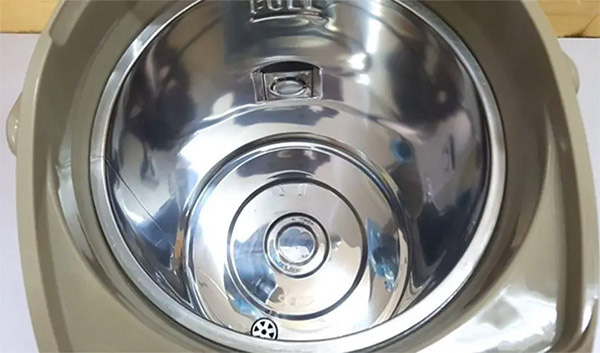 Bình thủy điện Saiko AP-301S - Thanh lý - META.vn