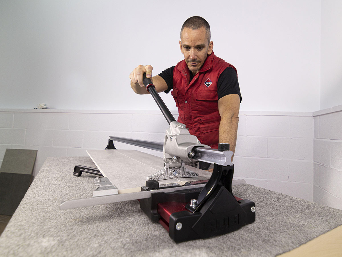 Máy cắt gạch Rubi X-ONE 85 Plus - META.vn