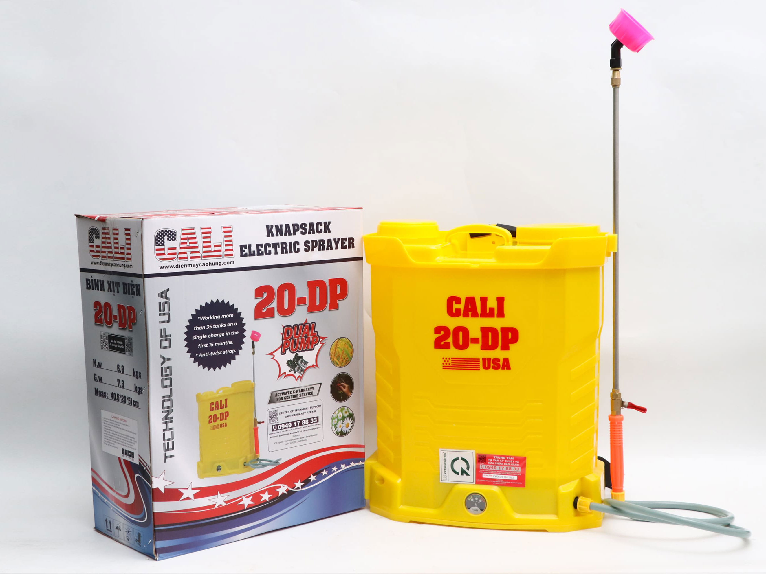 Bình xịt điện Cali 20 DP (bơm đôi) vàng - META.vn