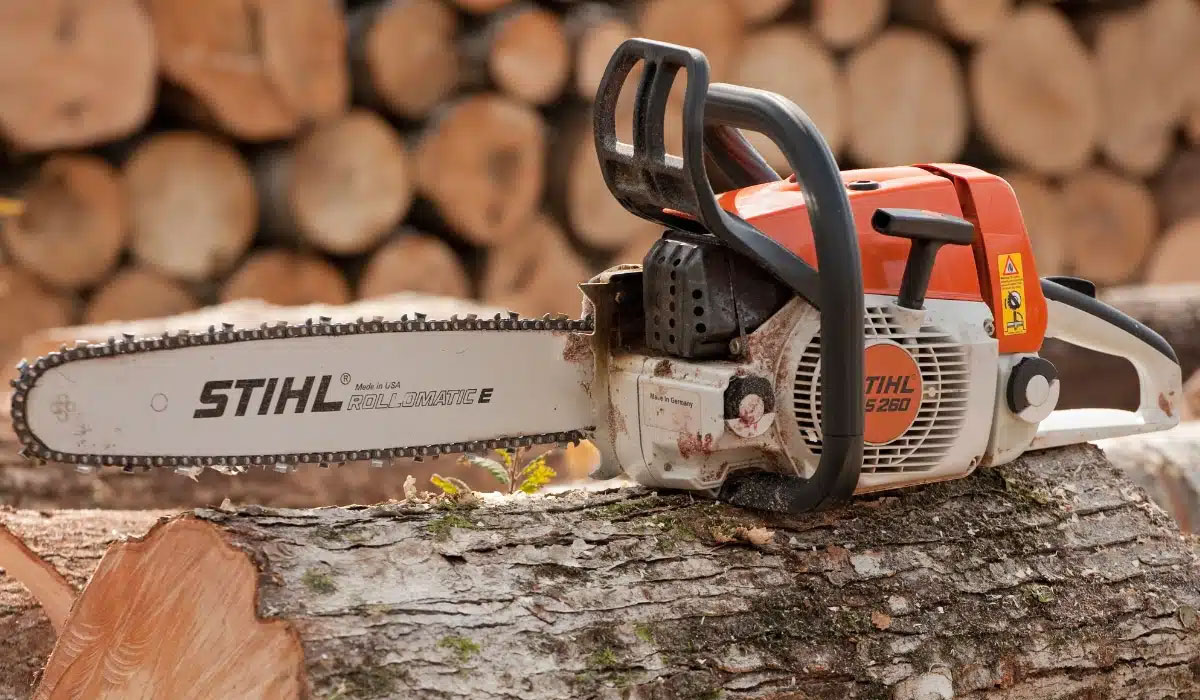 Máy cưa xích xăng STIHL MS260 (lam và xích 16 inch) - META.vn