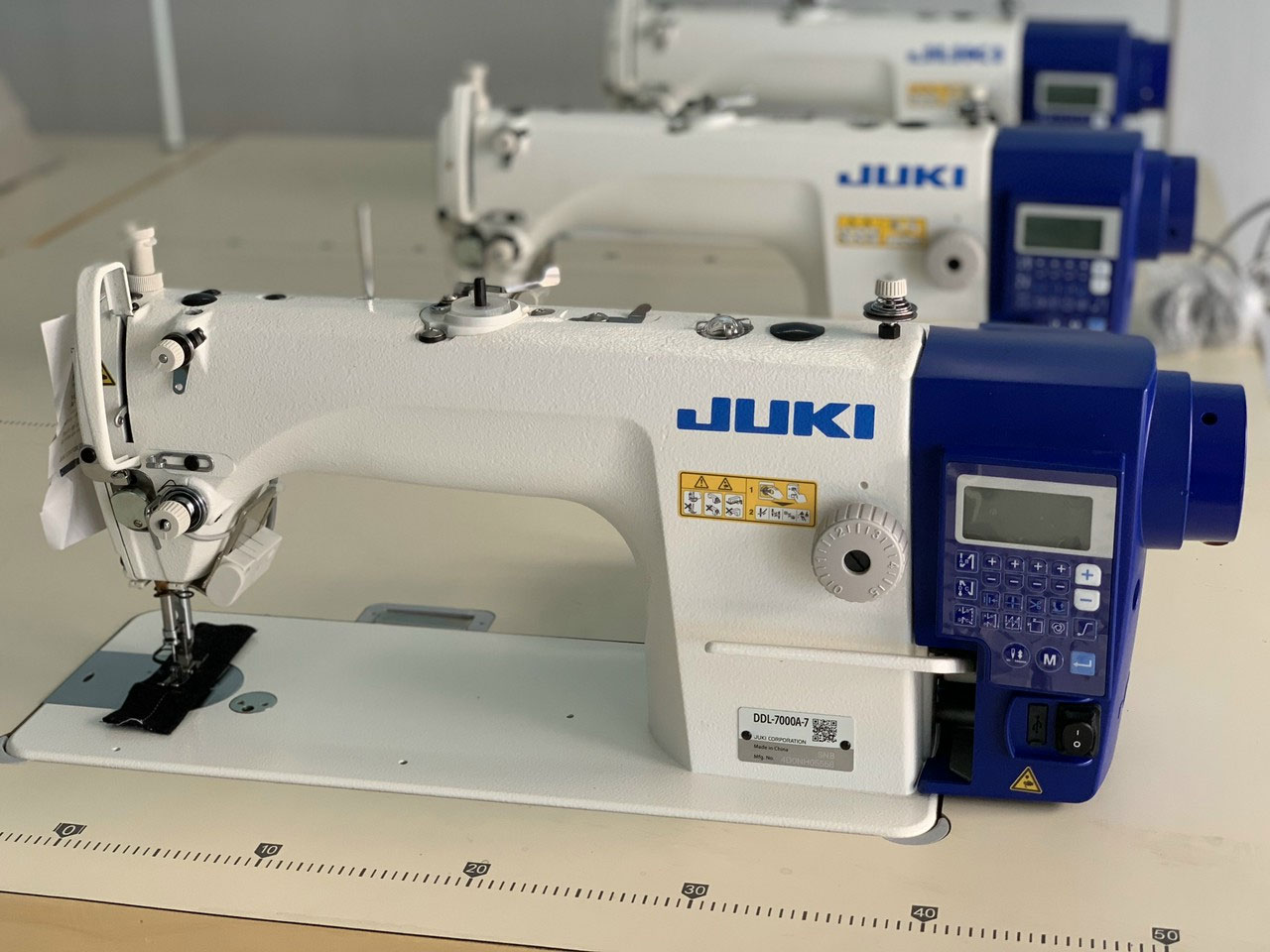 Máy may 1 kim điện tử Juki DDL-7000A - META.vn