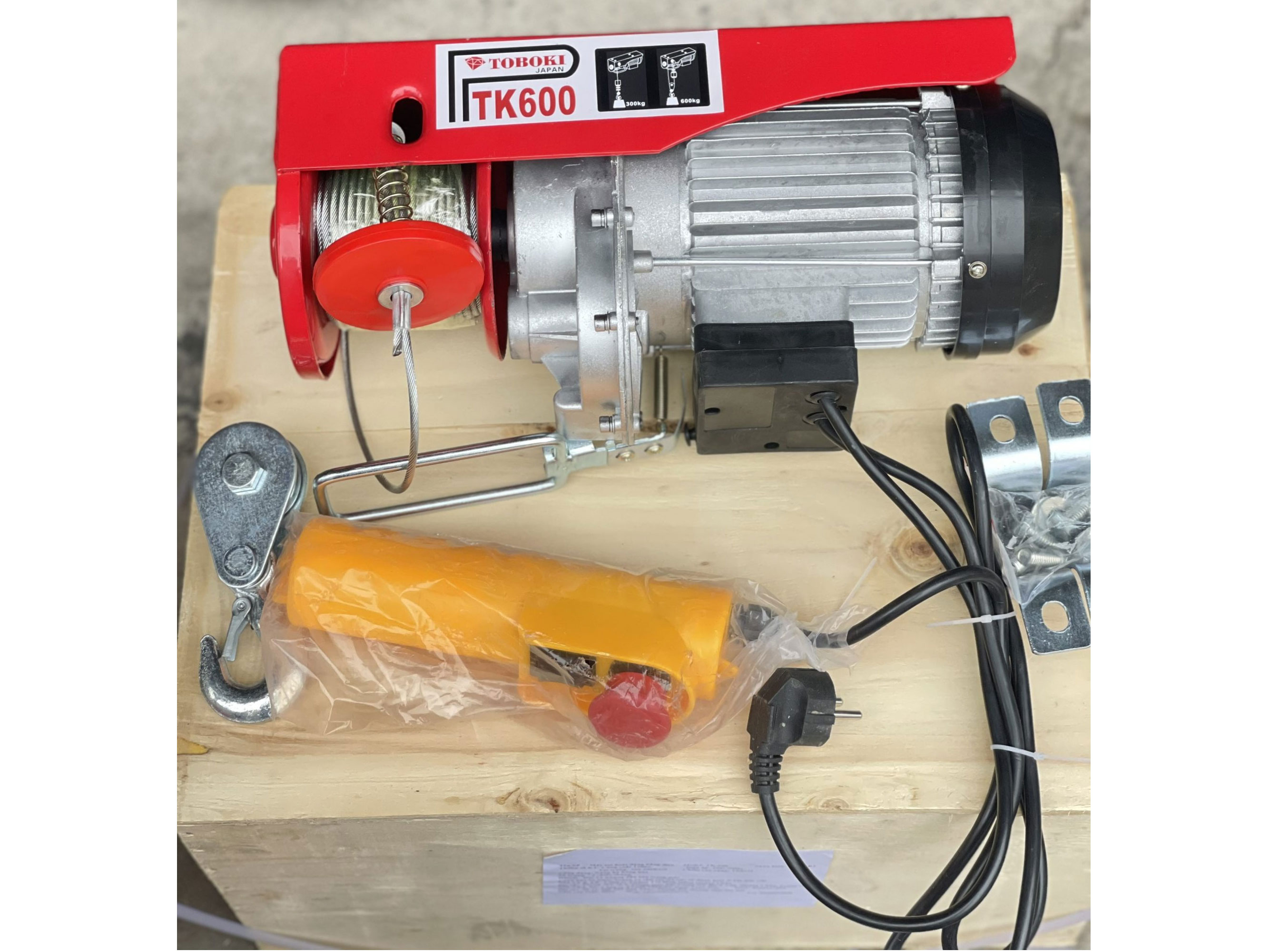 Máy tời Toboki TK600/25 - META.vn