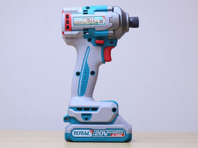 Bộ máy vặn vít dùng pin 20V Total TIRLI2028 - META.vn