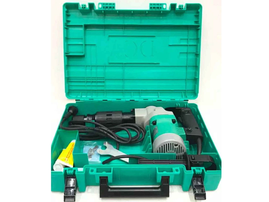 Máy đục bê tông cầm tay DCA AZG6S 17mm, 900W - META.vn