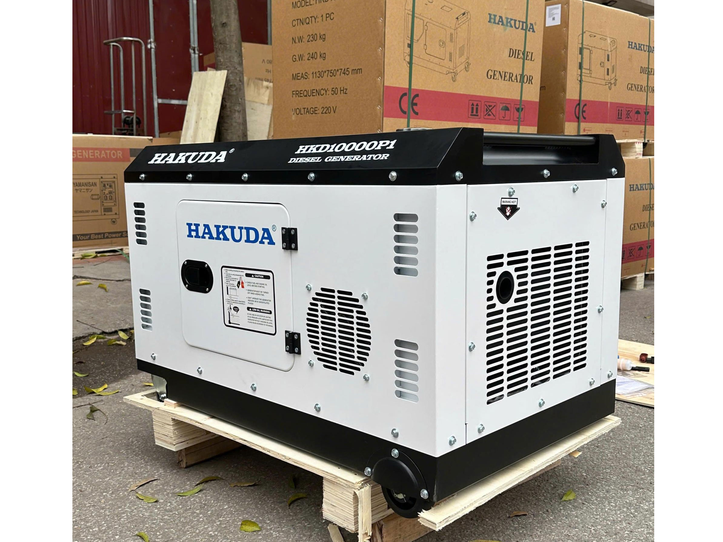 Máy phát điện chạy dầu Hakuda HKD10000P1 (1 pha, 10KW) - META.vn